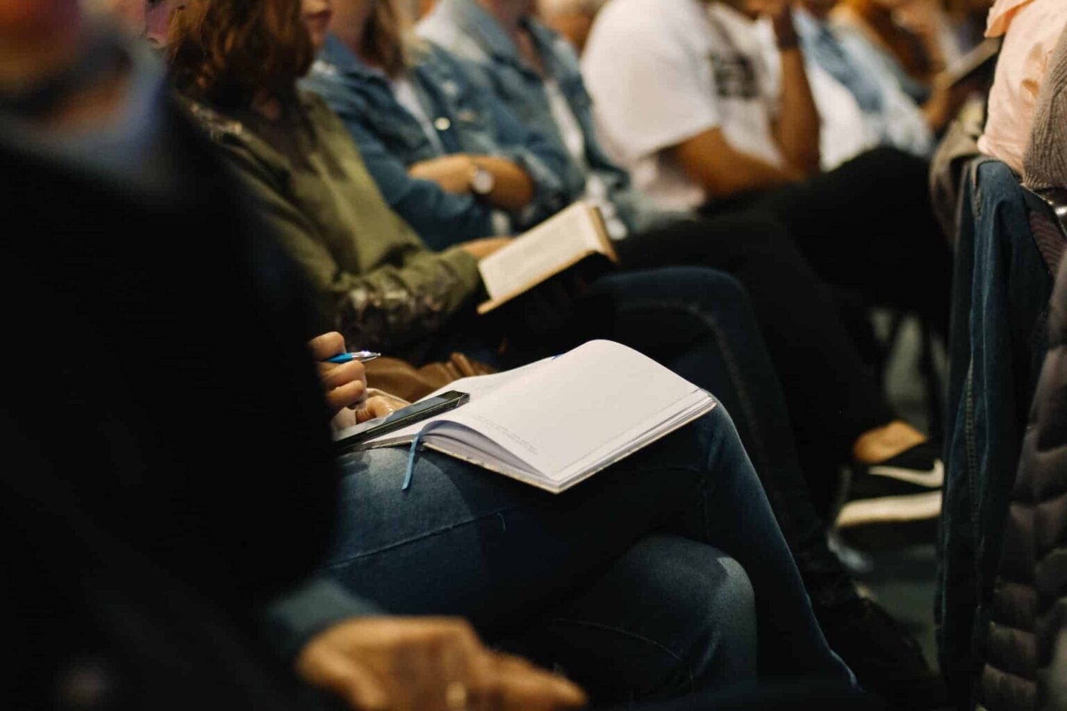 Apply | Dr. Yorell Manon-Matos | Scholarship for Healthcare Students